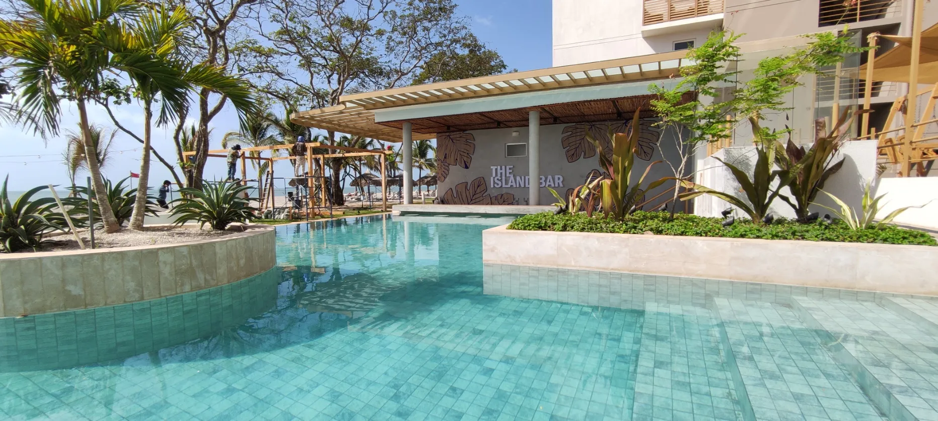 The Island Bar - Playa Caracol Life Style