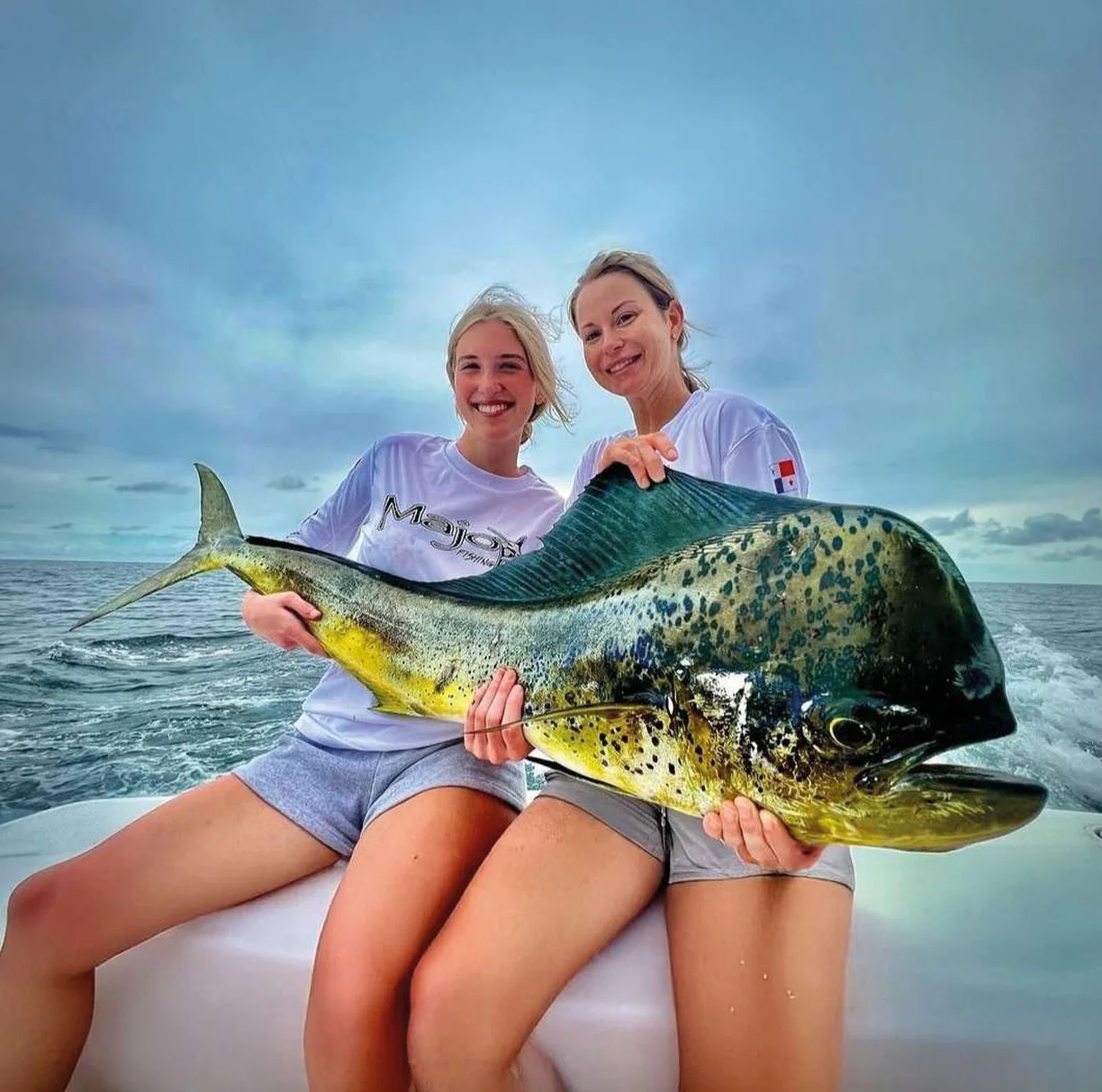 Fun Fishing - Playa Caracol Life Style
